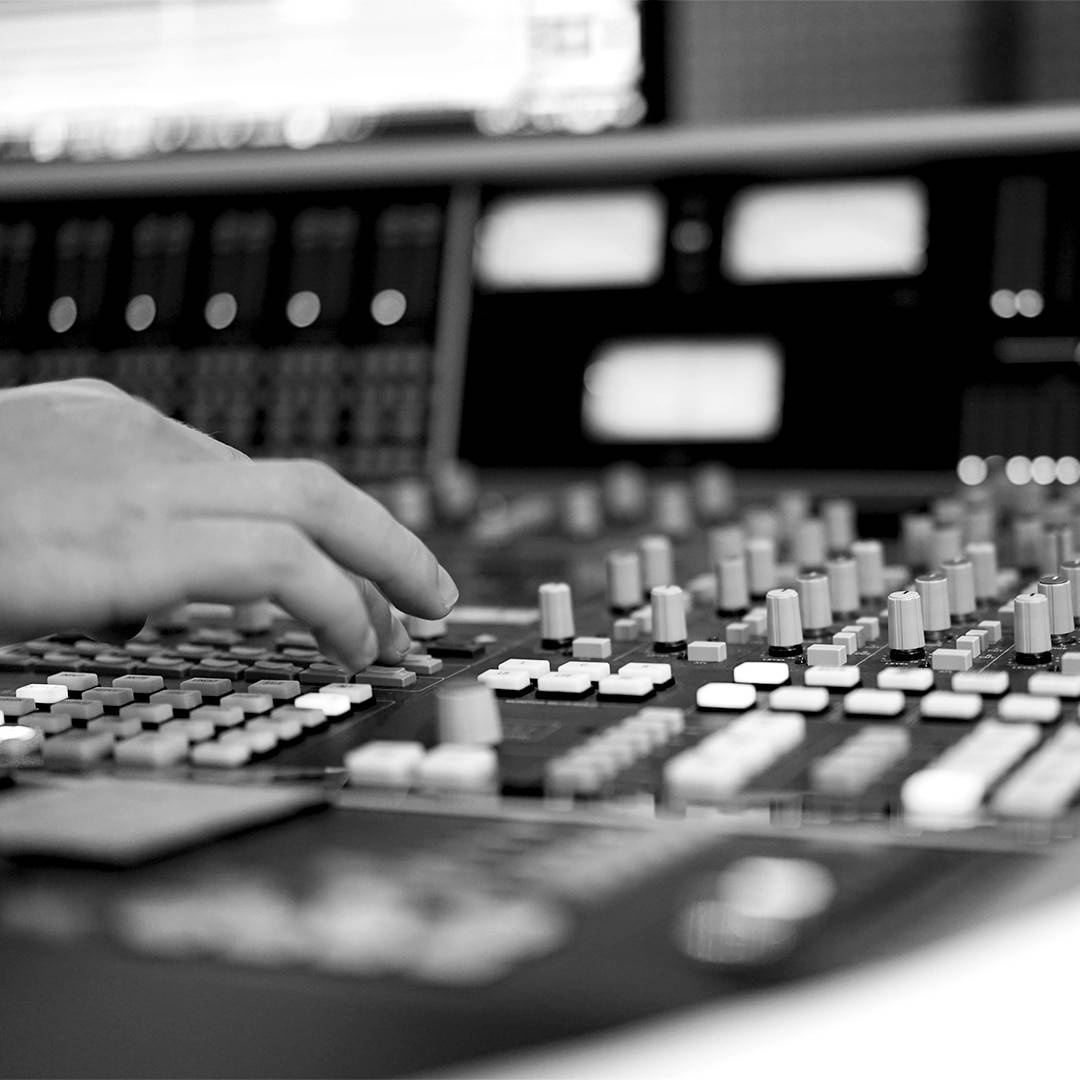 Professionelle Musikproduktion mit Flair | Rockmöhre™ Tonstudio